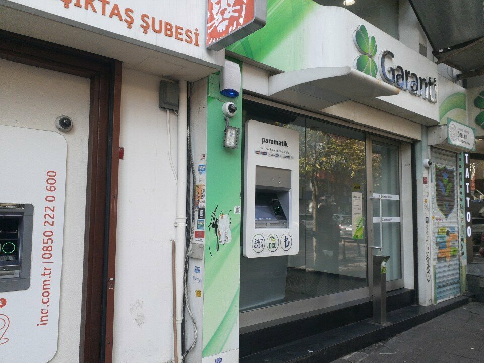 ATM'ler Garanti BBVA ATM, İstanbul, foto