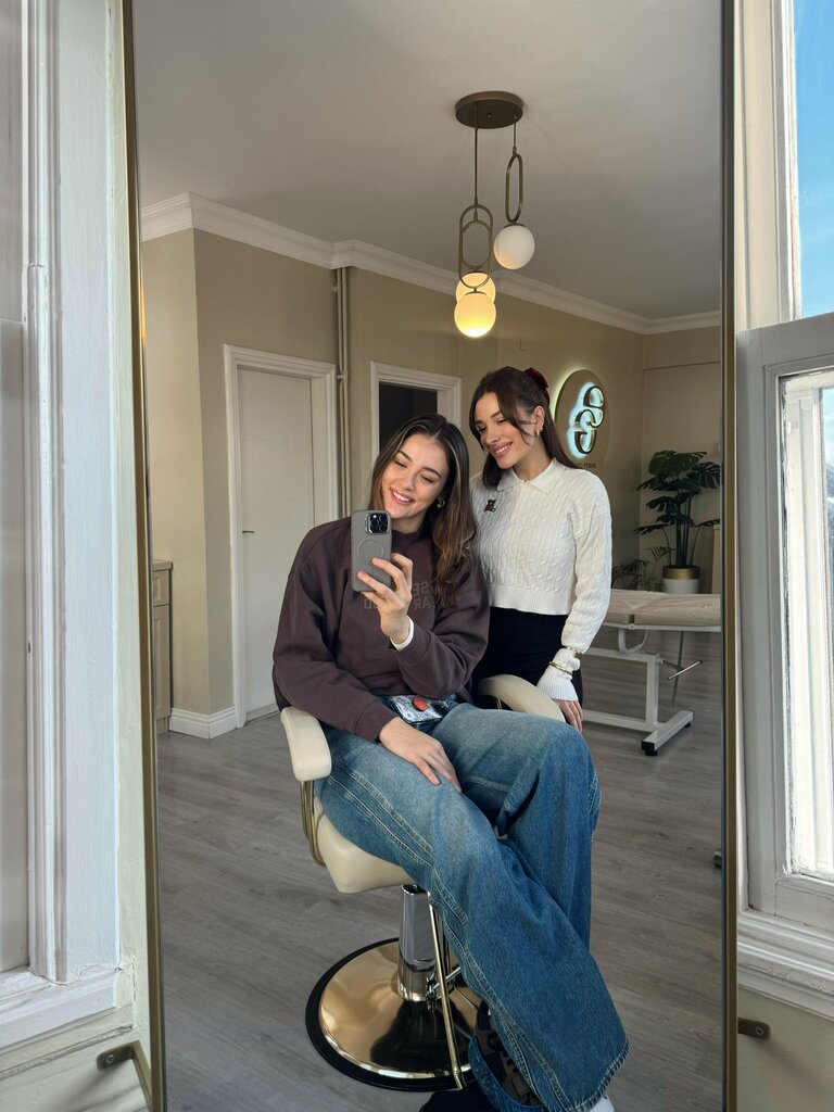 Stil uzmanı, makyöz Eda Güneş Makeup Studio, İstanbul, foto