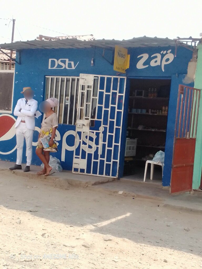 Kantin, yemekhane Cantina, Loanda, foto