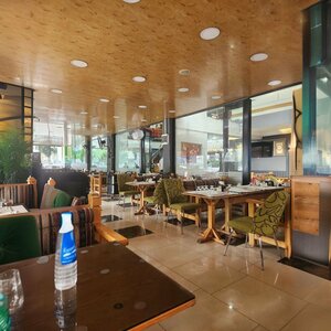 Çavuşoğlu Restaurant (Atakent Mah., Atatürk Blv., No:53, Karaköprü, Şanlıurfa), kafe  Karaköprü'den