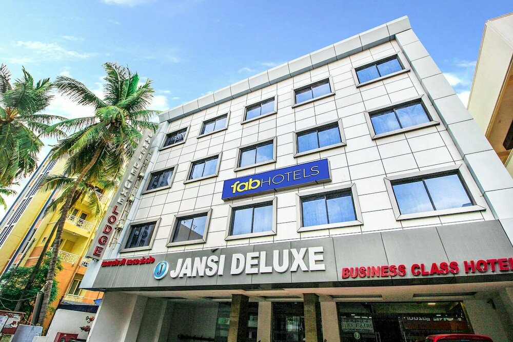 Otel Fabhotel Jansi Deluxe Gandhipuram, Koyamutthur, foto