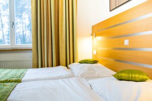 Hotel Port (Liberecký kraj, Ceska Lipa, Doksy, Valdštejnská), otel  Liberec Bölgesi'den