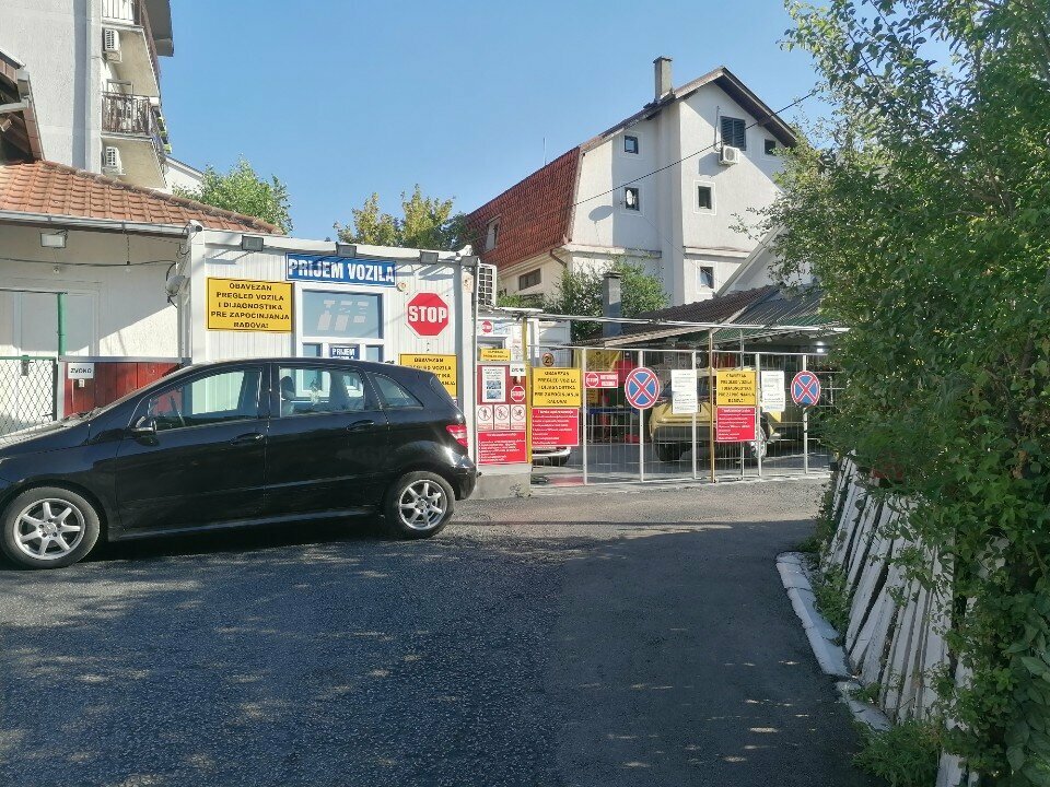Otomobil servisi Remont Dizni, Belgrad, foto