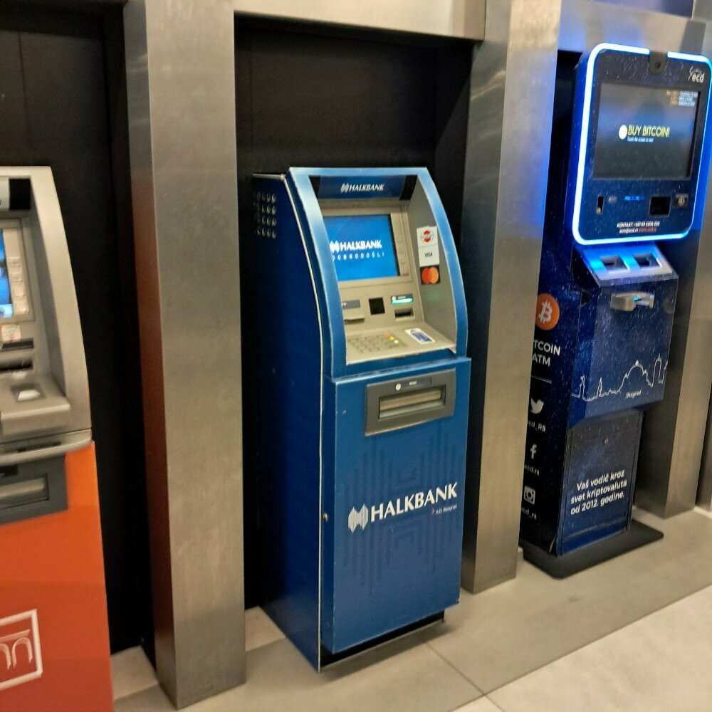 ATM'ler HalkBank, Belgrad, foto