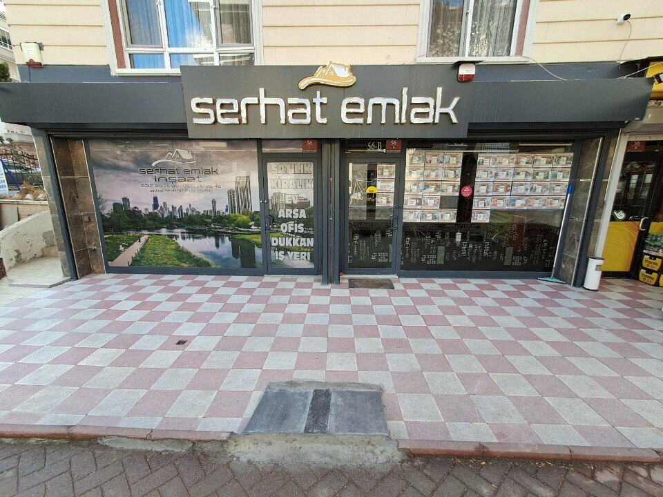 Emlak ofisi Serhat Emlak, Ankara, foto