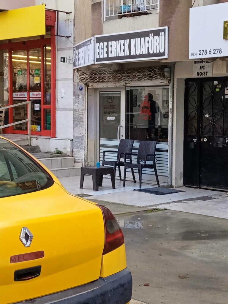 Berberler Ege Erkek Kuaförü, İzmir, foto