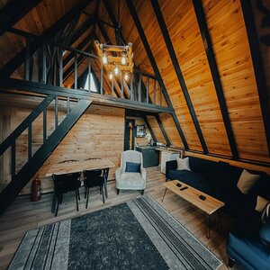 Karaca Bungalov (Sakarya, Sapanca, Yanık Mah., Kavlanlık Sok., 7/1), otel  Sapanca'dan