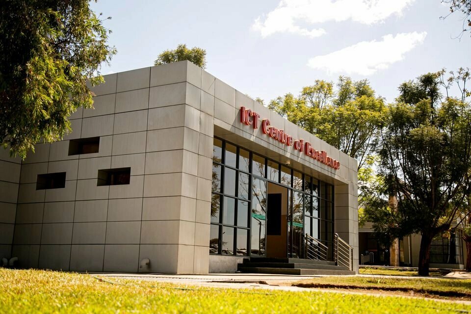 Üniversiteler Zambia University College of Technology, Ndola, foto
