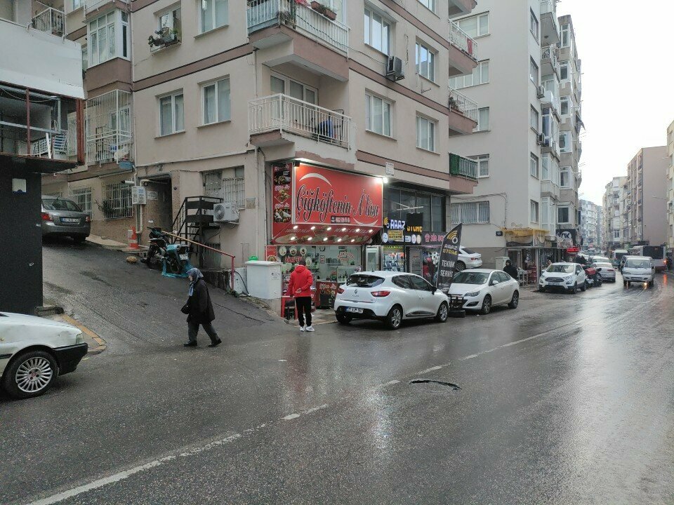 Oto kiralama Rüzgar Rent A Car, İzmir, foto