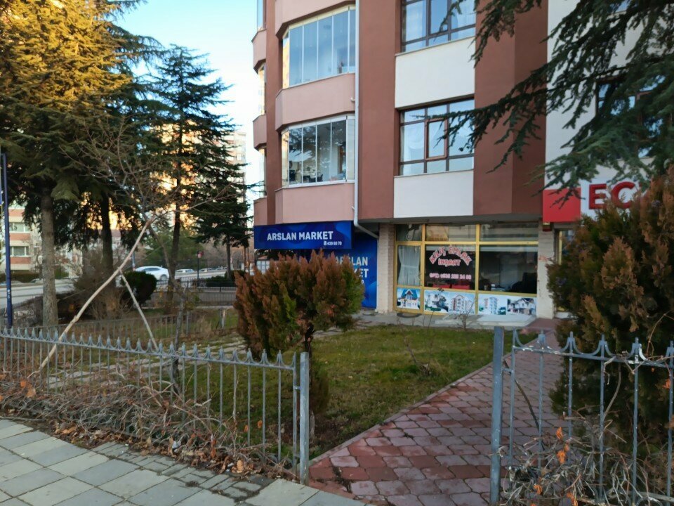 Emlak ofisi Kılıç Emlak, Ankara, foto