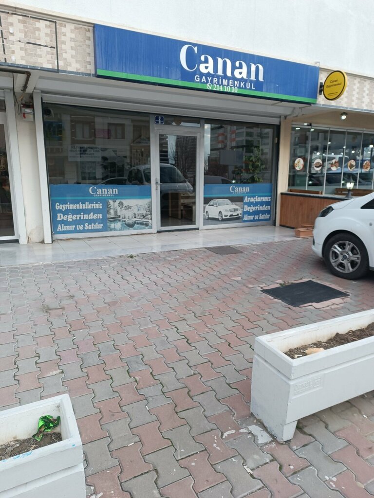 Emlak ofisi Canan Gayrimenkul, Ankara, foto