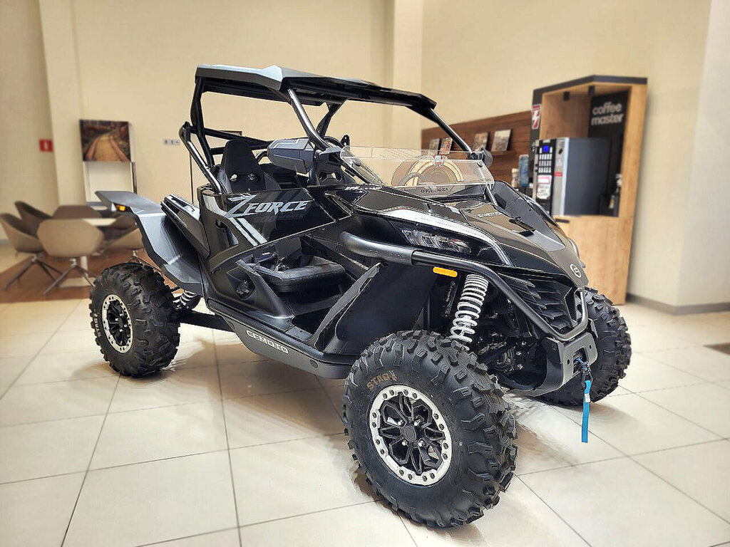 Arazi taşıtları, su araçları, kar araçları Cfmoto Voronezh, Voronej, foto