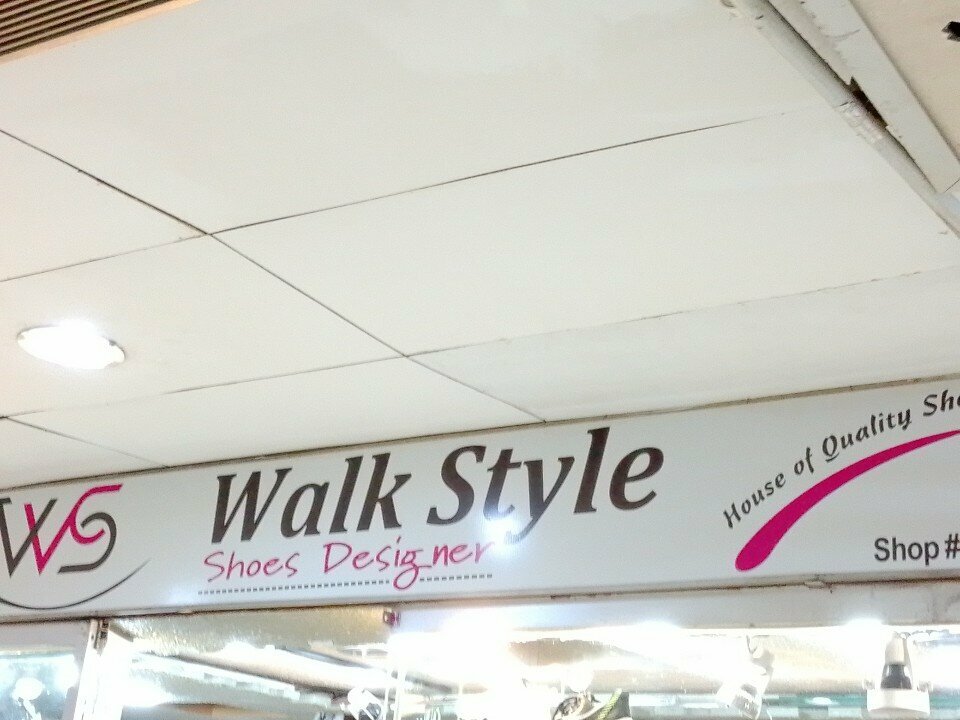 Ayakkabı mağazaları Walk Style, Karaçi, foto