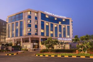 Pride Plaza Hotel Aerocity New Delhi (Delhi, Aerocity, Hospitality District, 5-A), otel  Delhi'den
