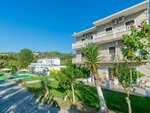 Akis Villa Studios & Apartments with Pool (derevnya Agios-Georgios), daireler  Dünya'dan