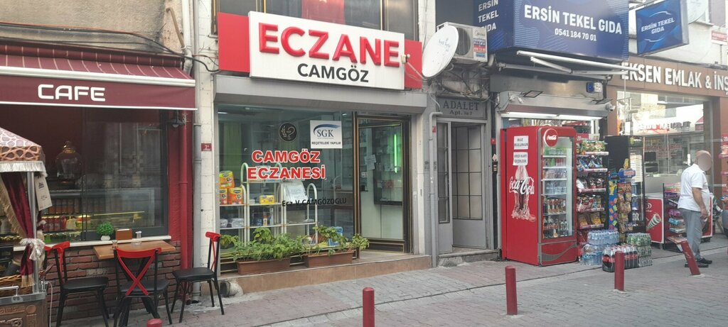 Eczaneler Camgöz Eczanesi, İstanbul, foto