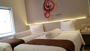 Front One Boutique Brani Solo (Central Java, Surakarta City, Jl. Reksoniten), otel  Surakarta'dan