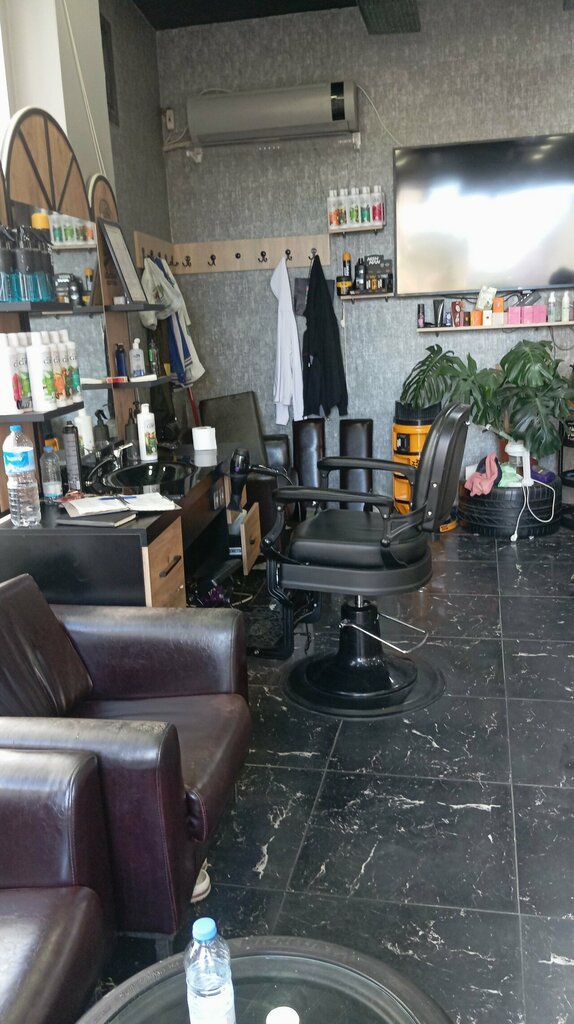 Berberler Salon 333, İstanbul, foto