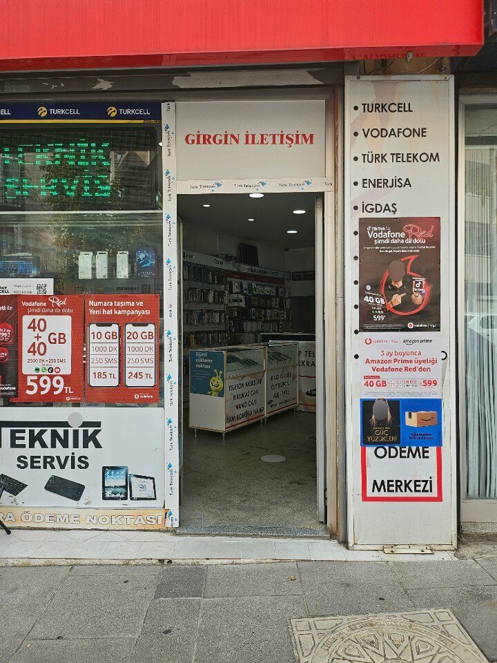 Cep telefonu ve aksesuarları satış mağazaları Girgin İletişim, İstanbul, foto