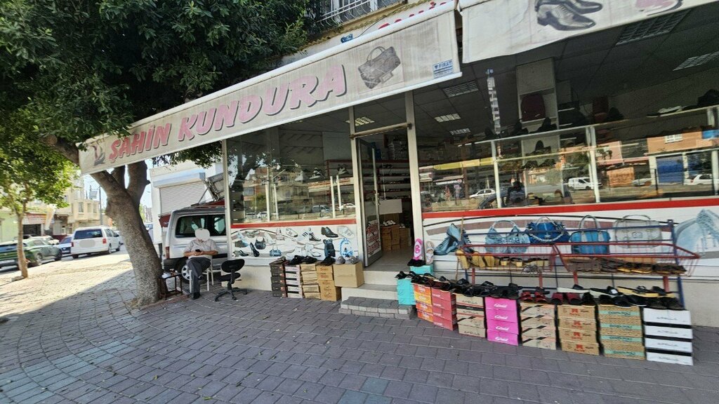 Ayakkabı mağazaları Şahin Kundura, Adana, foto