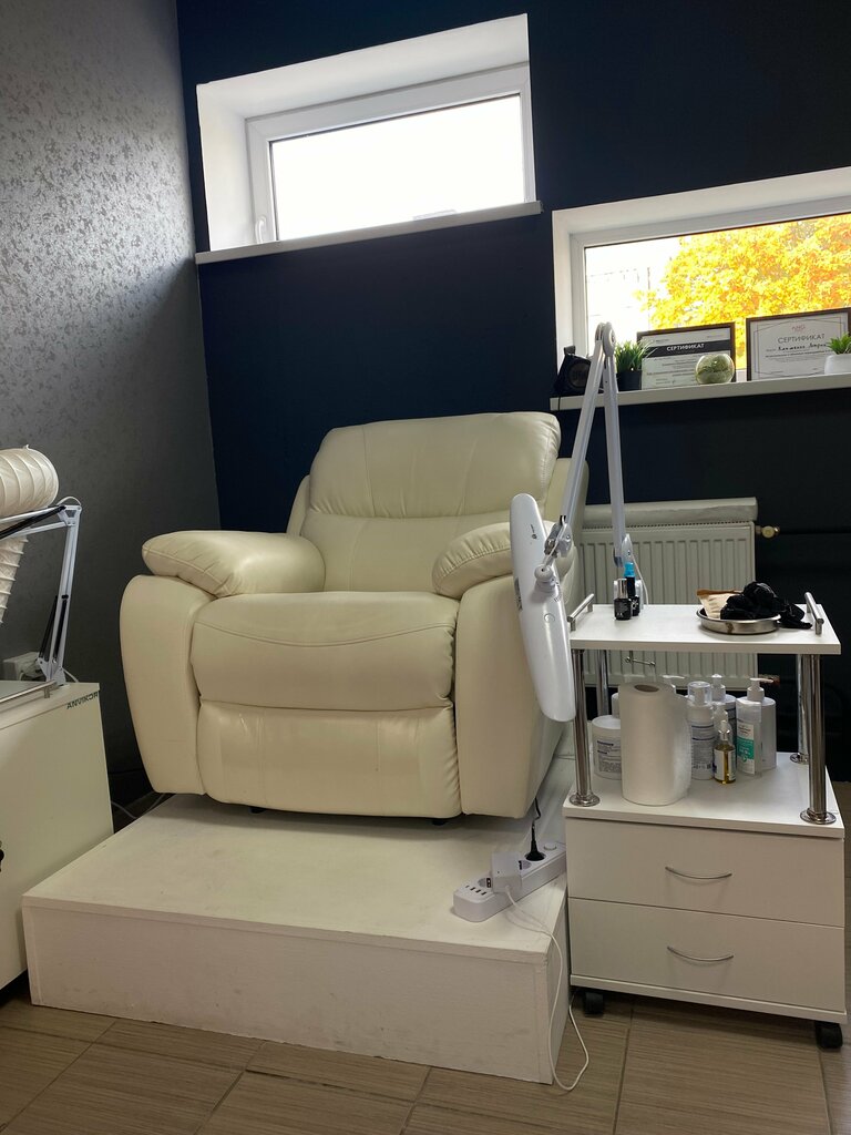 Güzellik salonu Magic room, Kommunar, foto