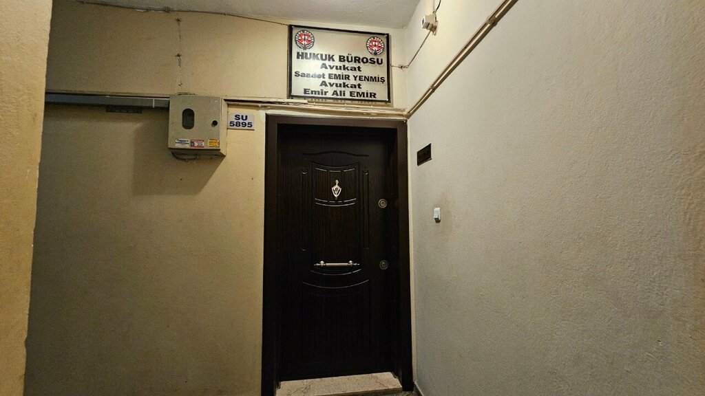 Avukatlar AV. Saadet Emir Yenmiş, Adana, foto