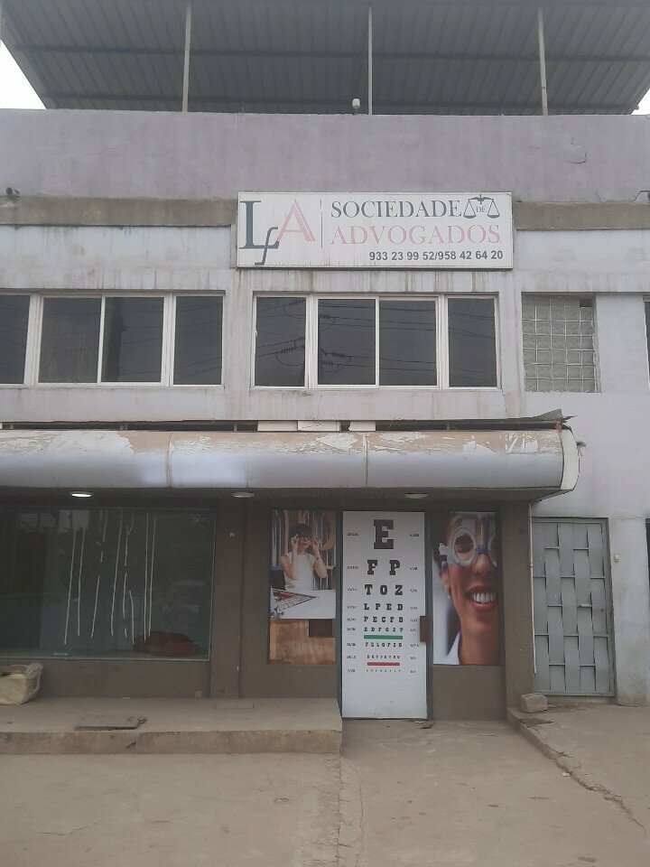 Avukatlar La Sociedade dos Advogados, Loanda, foto