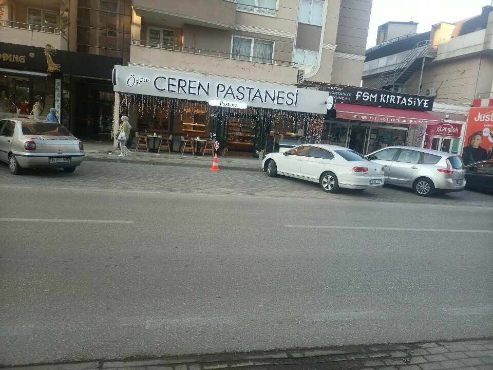 Pasta, şekerleme ve tatlı Ceren Pastanesi, Bursa, foto