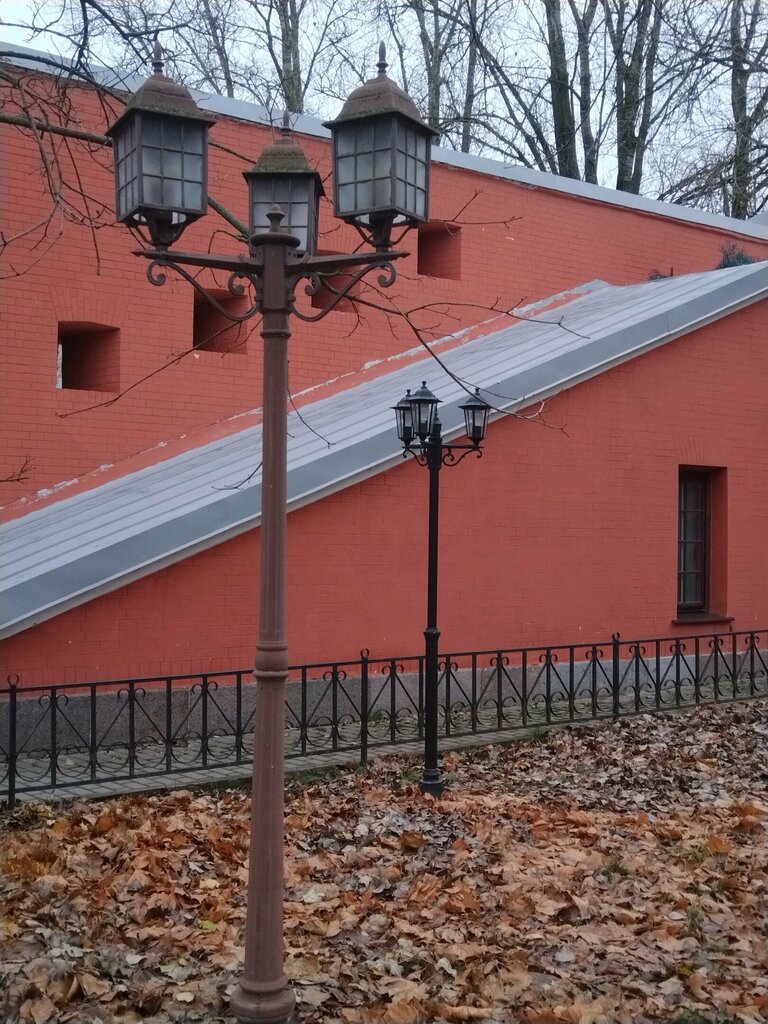 Turistik yerler 1-я северная полубашня Кронштадтской крепости, Kronstadt, foto