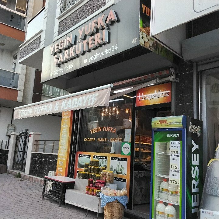 Market Yegin Yufka Şarküteri, İstanbul, foto
