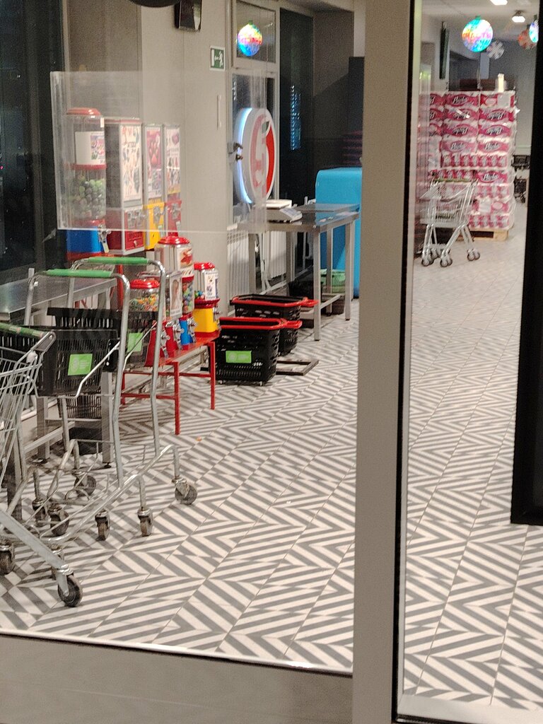 ATM'ler Т-Банк, Saint‑Petersburg, foto