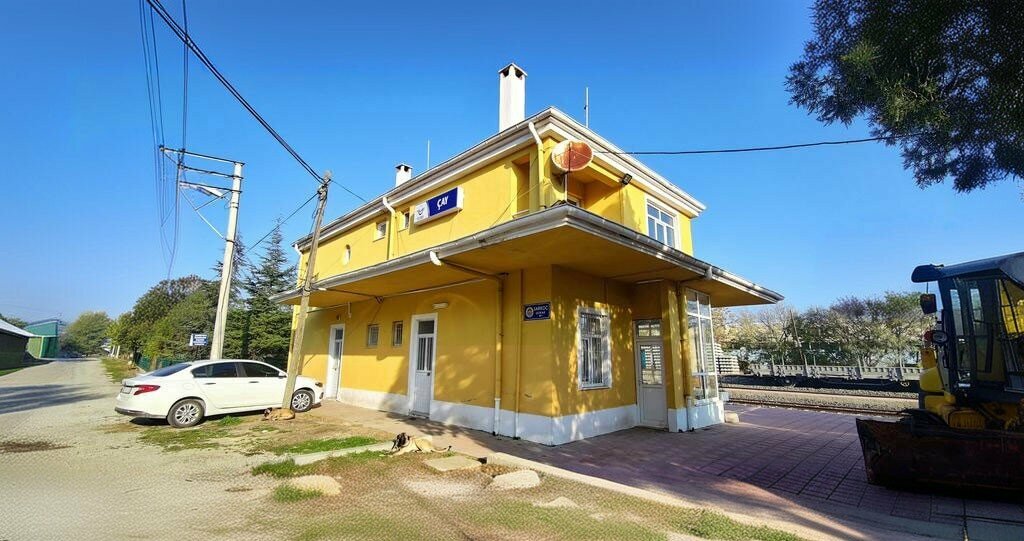 Tren istasyonu Çay Tren İstasyonu, Çay, foto