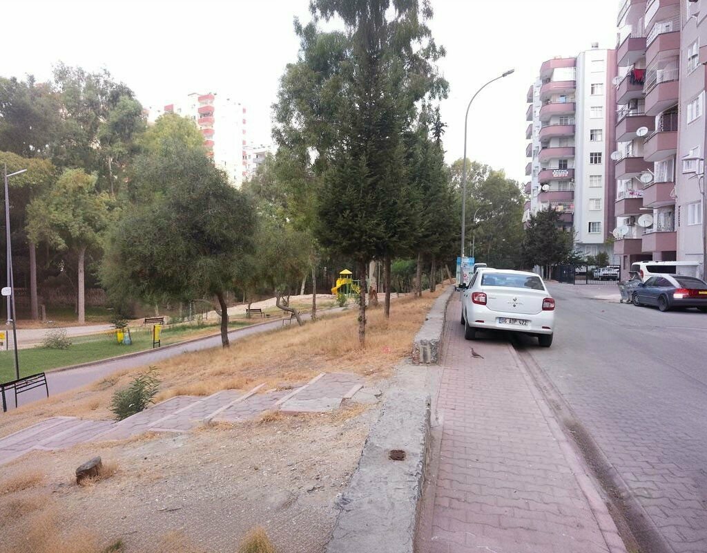 Kültür ve eğlence parkları Şehit Jandarma Komando Er Tolga Kargıoğlu Parkı, Adana, foto