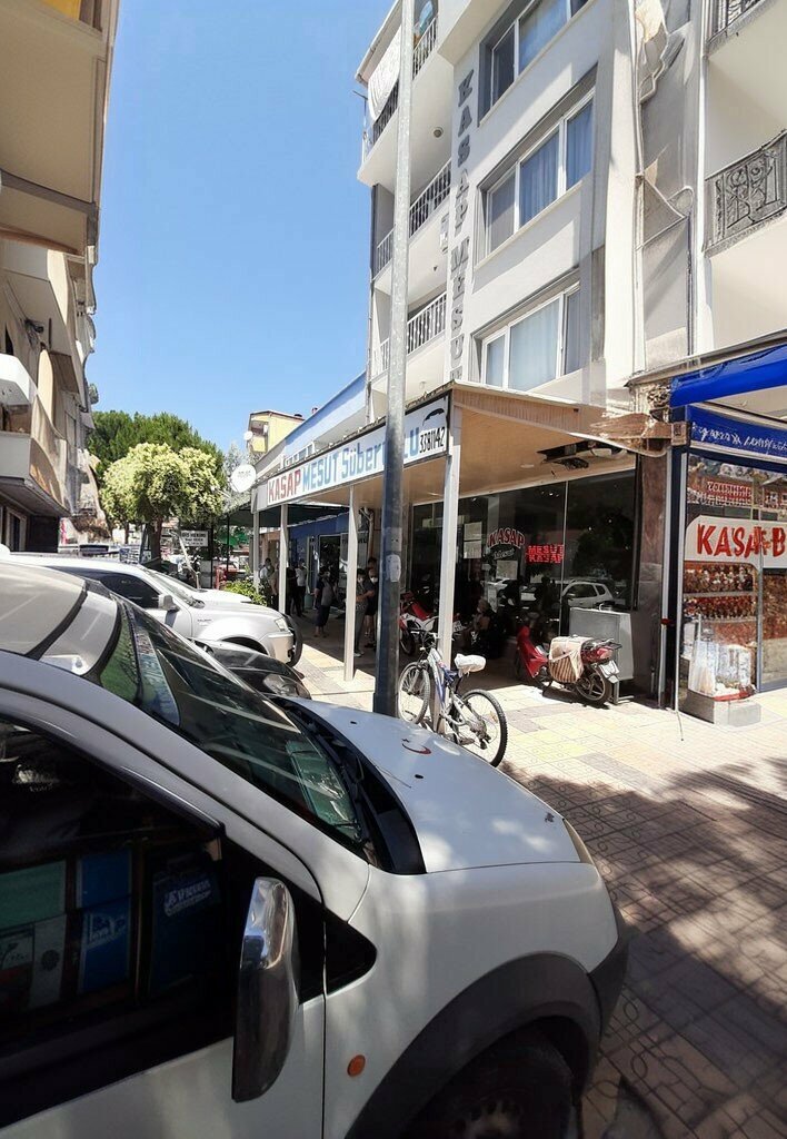 Kasap, şarküteri Kasap Mesut Süberoğlu, Ayvalık, foto