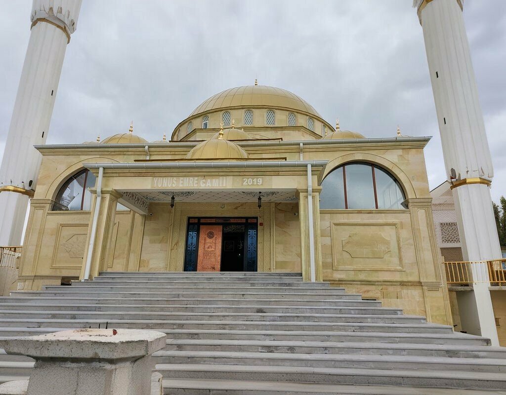 Cami Yunus Emre Cami, Kelkit, foto