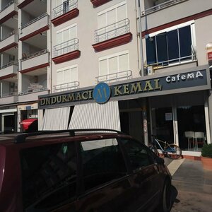 Dondurmacı Kemal Cafe Bistro (Balıkesir, Bigadiç, 1 Temmuz Cad., 20A), kafe  Bigadiç'ten