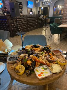 Vpeklo (prospekt Lenina No:12А), restoran  Kirovsk'tan
