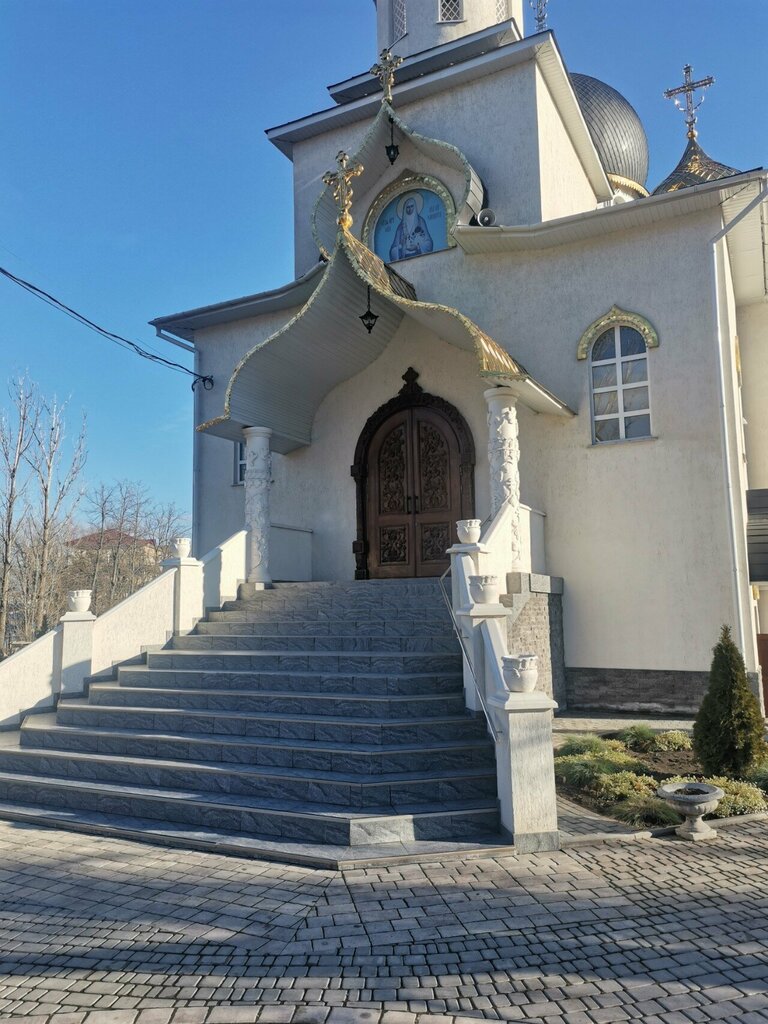 Ortodoks kiliseleri Biserica Ortodoxa Sfinta Elizaveta, Beltsi, foto