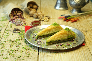 Mustafa Gökçin Baklavaları Karaköprü (Şanlıurfa, Karaköprü, Şenevler Mah., 6112. Sok., 2), kafe  Karaköprü'den
