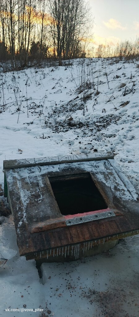 Pınar, çay Spring, stream, Karelya, foto