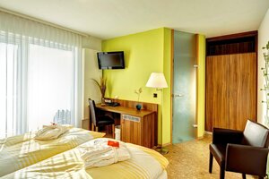 Hotel Muschinsky (Lower Saxony, Osterode am Harz, Wiesenbek, 5), otel