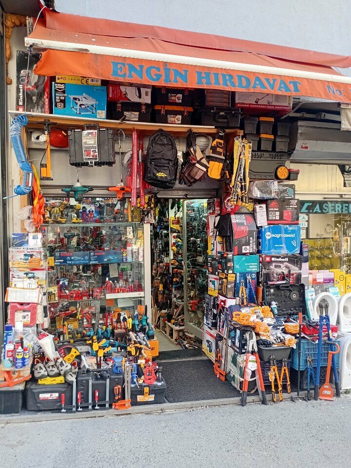 Yapı mağazası Engin Hırdavat, İstanbul, foto