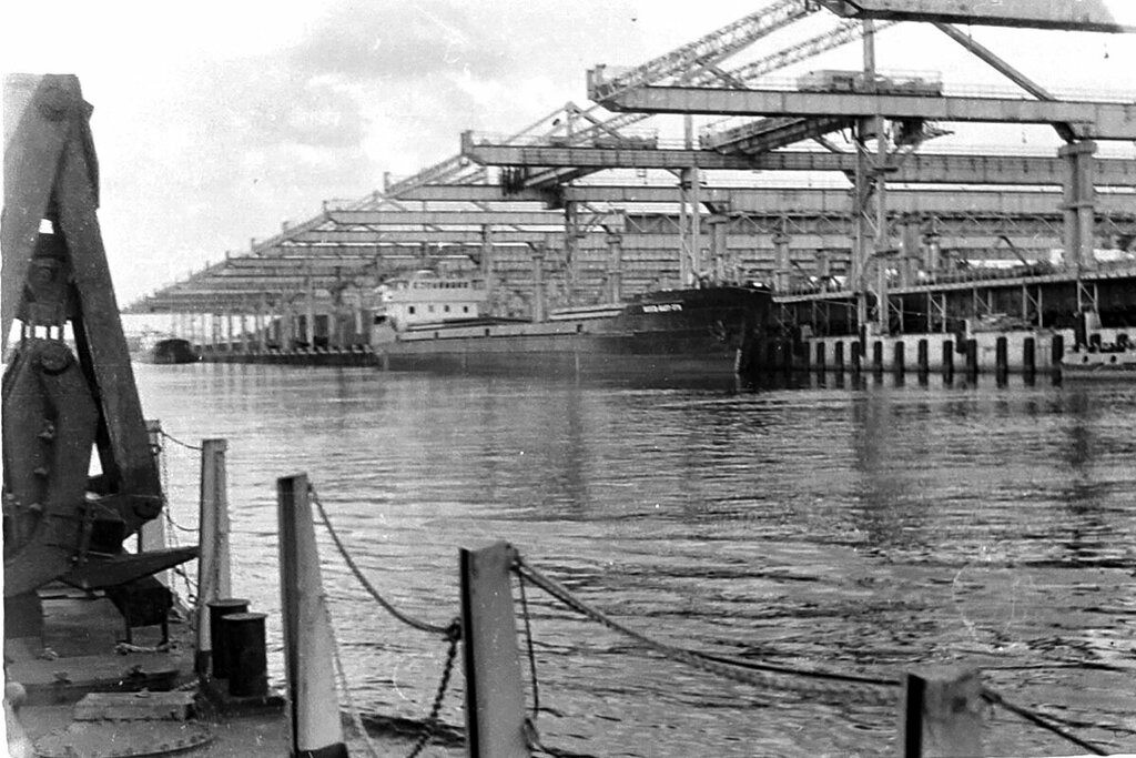 Deniz ve nehir iskeleleri Подпорожский порт, Saint‑Petersburg ve Leningradskaya oblastı, foto