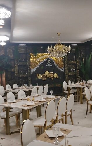 Restoran Zolotaya Antilopa, Şçiokino, foto