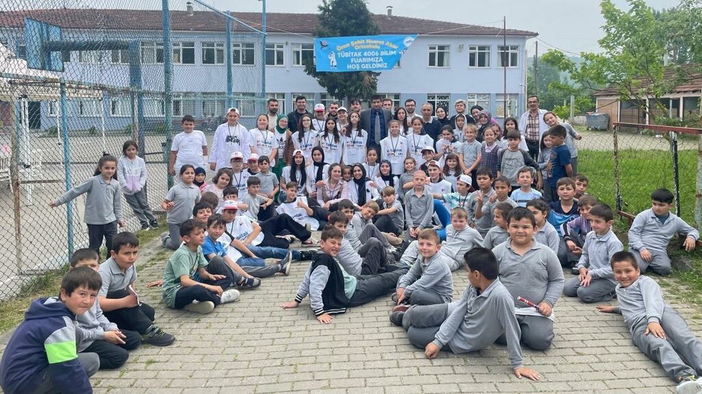 Ortaokul Ören Şehit Nusret Akar Ortaokulu, Cumayeri, foto