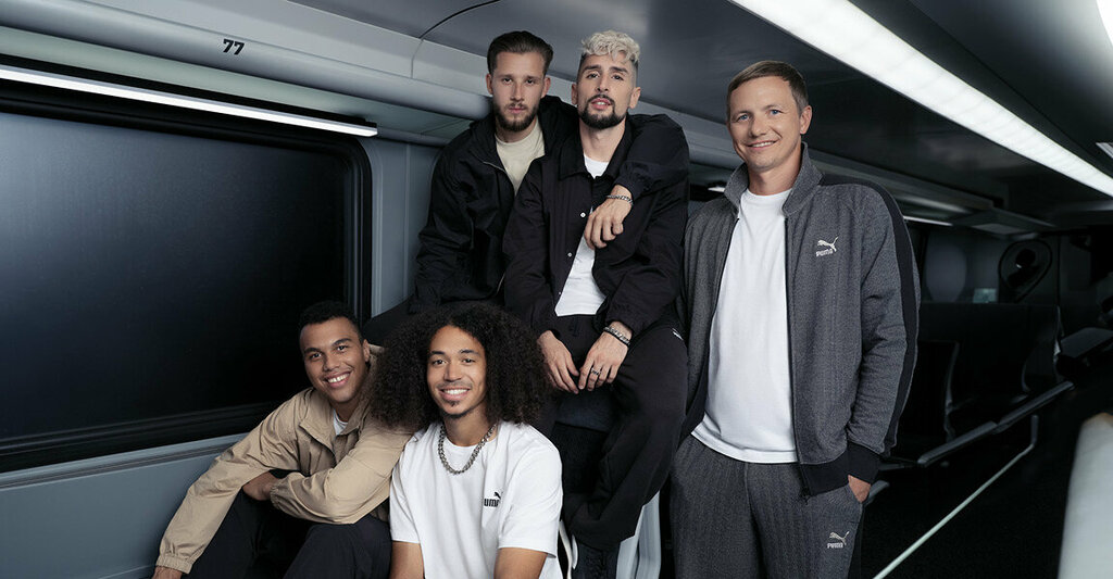 Spor giyim ve ayakkabı Amazing Red, Moskova, foto