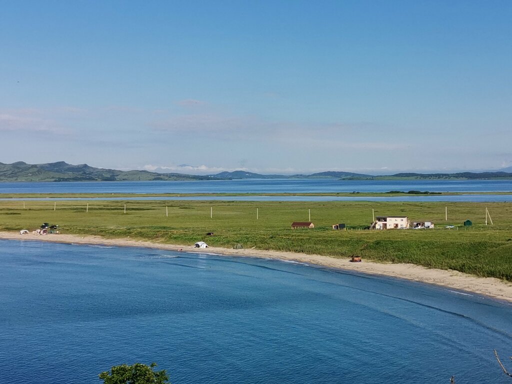 Dağ zirvesi Мыс Молот, Primoriye, foto