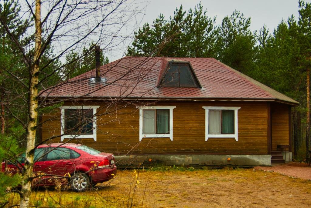 Konuk evi Opsa. Karelia, Karelya, foto