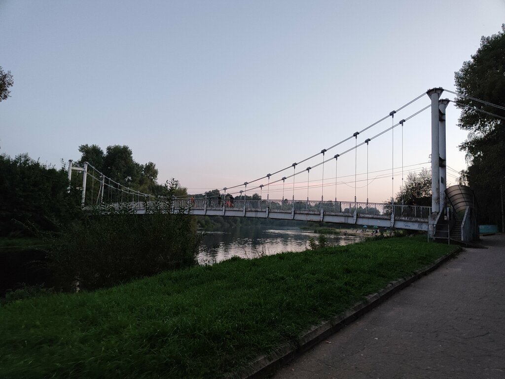 Turistik yerler Подвесной мост, Velikie Luky, foto