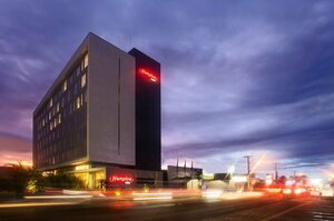 Hampton by Hilton David (Chiriquí, David, Calle F Sur), otel  David'den